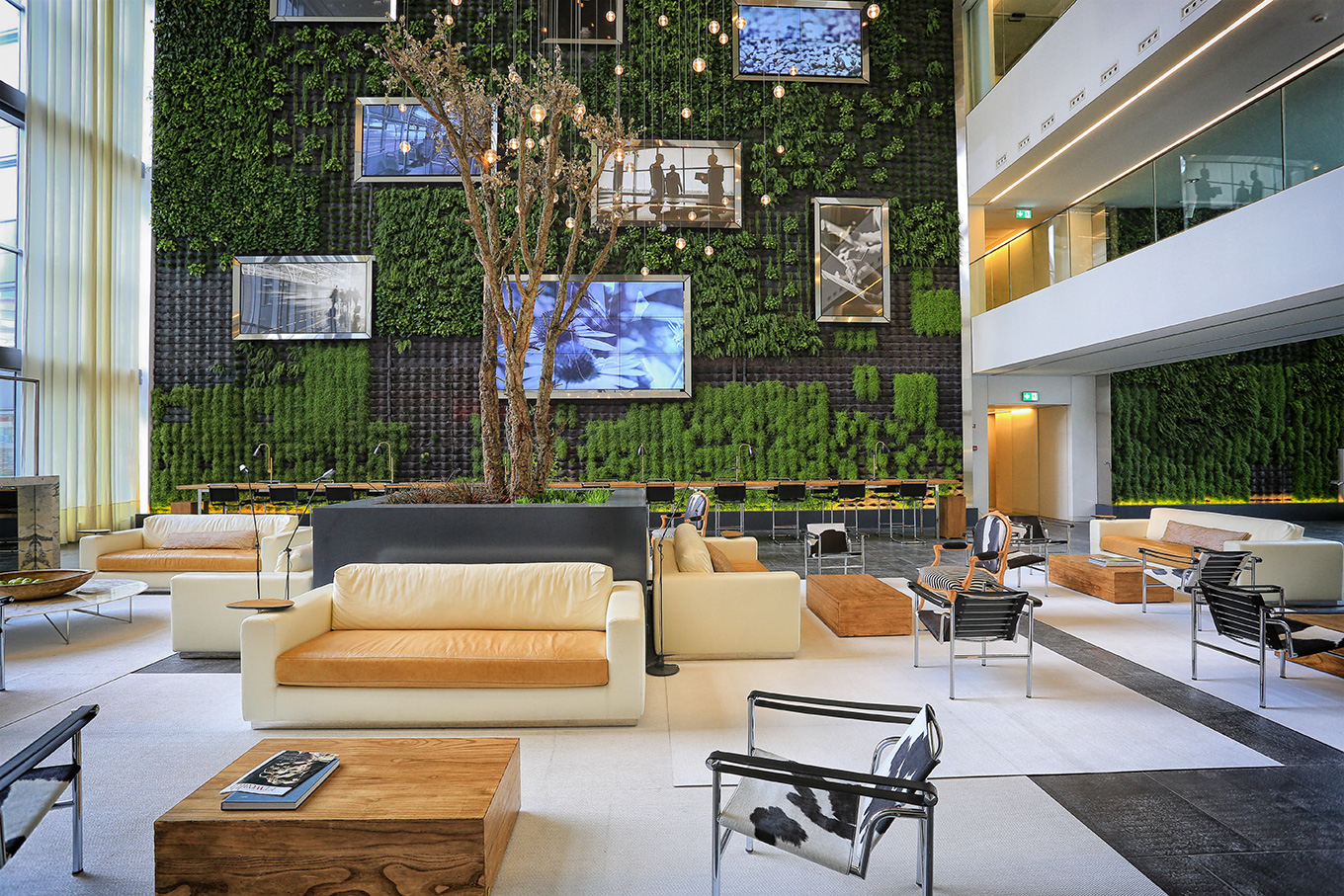 DELOITTE HUB OFFICES - TRIA